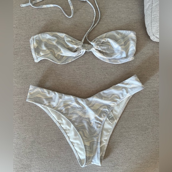 Abercrombie & Fitch | Swim | Abercrombie Fitch Upside Down Halter Bikini Top And Cheeky Bottoms ...